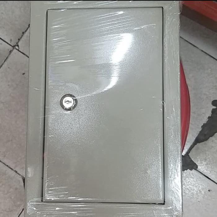 Jual Box Panel Uk. 20x30 + Isolator + Busbar - Jakarta Pusat - Quizel ...
