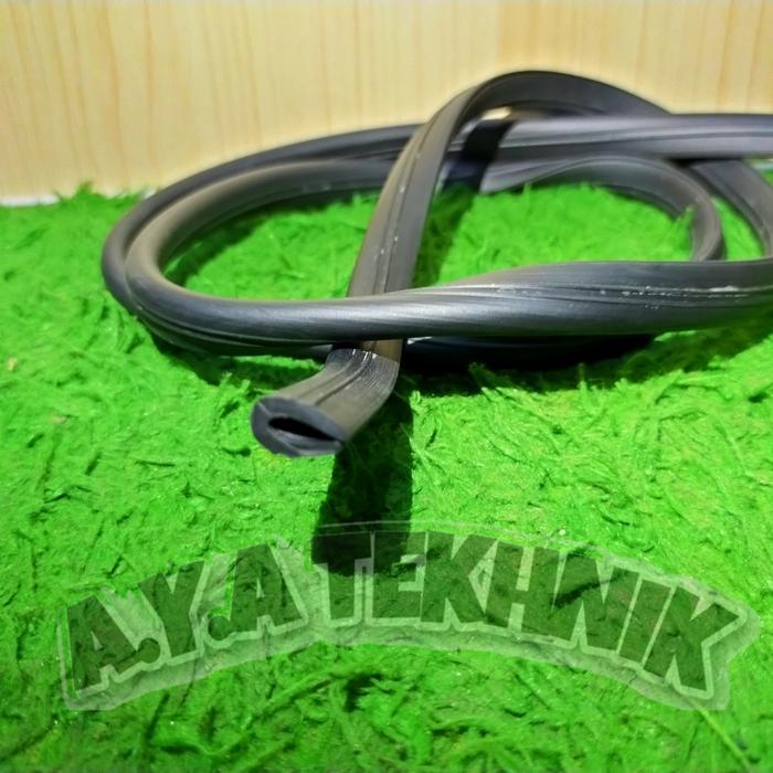 Jual Karet list U 10mm garis - Pelipit karet 10mm garis - List pintu ...