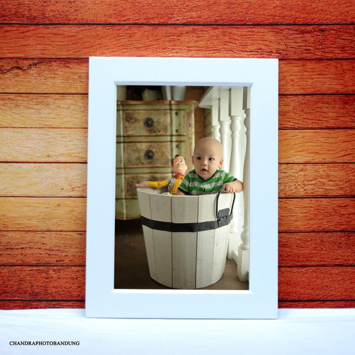 Jual Paket Cetak Foto 20R laminasi ( 50x60 ) + Frame L023 Tanpa Kaca ...