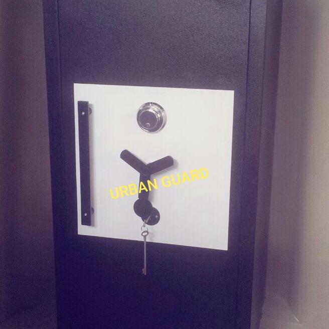 Jual Brankas tinggi 2 meter 200 cm brangkas paling sangat besar Tahan ...