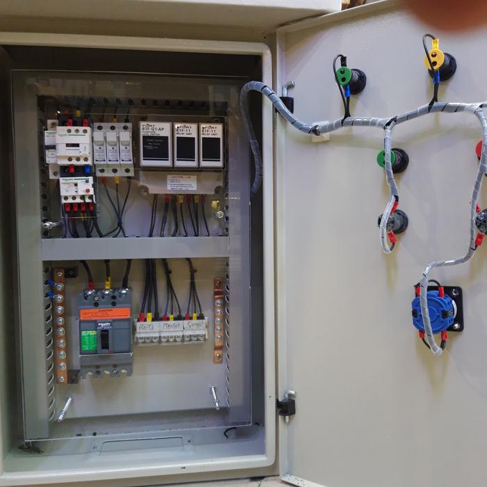 Jual PANEL POMPA 3PHASE 2,2KW BOX UKURAN 2MM OUTDOOR - Jakarta Pusat ...