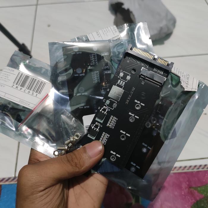 Jual Adapter Converter Ssd M.2 Sata To Sata 3 Ssd Laptop Pc - Hijau Di ...