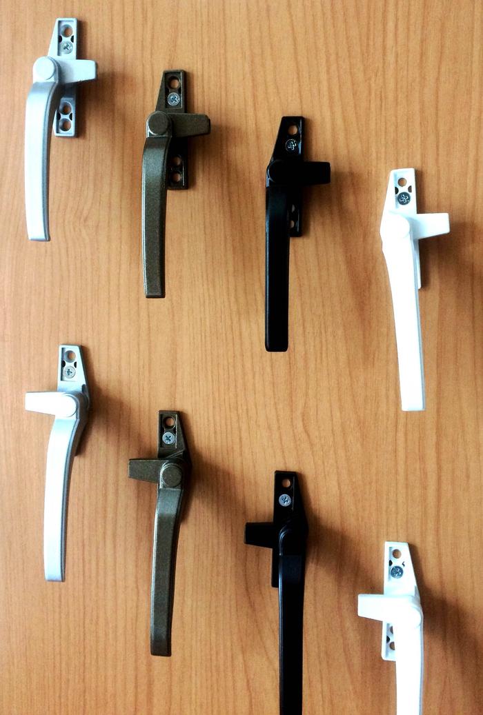 Jual Handle Kunci Jendela Aluminium Rambuncis Tipe CH 425 Casement ...