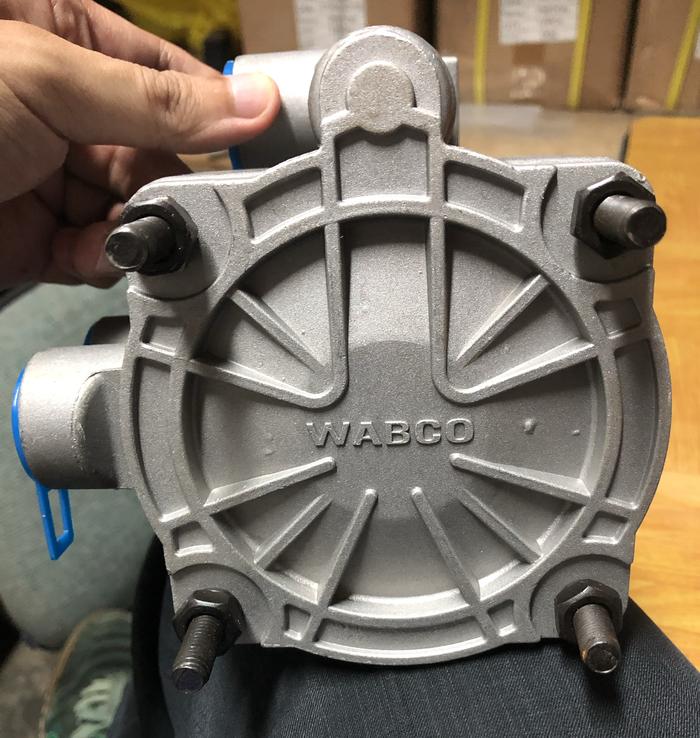 Jual 9730090010 Wabco Trailer Brake Control Valve S4780-e0050 Di Seller ...