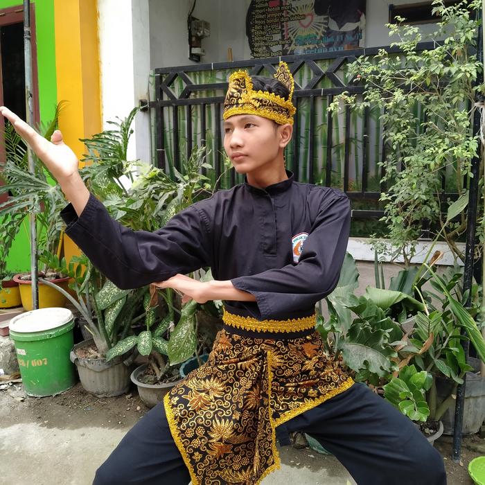 Jual Sembong Silat Costum Silat Kain Seni Praktis Indah Dan Aman Di ...