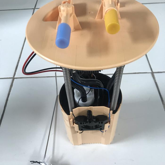 Jual Original Fuelpump assy fuel pump ford ranger 2.200 mazda BT50 ...
