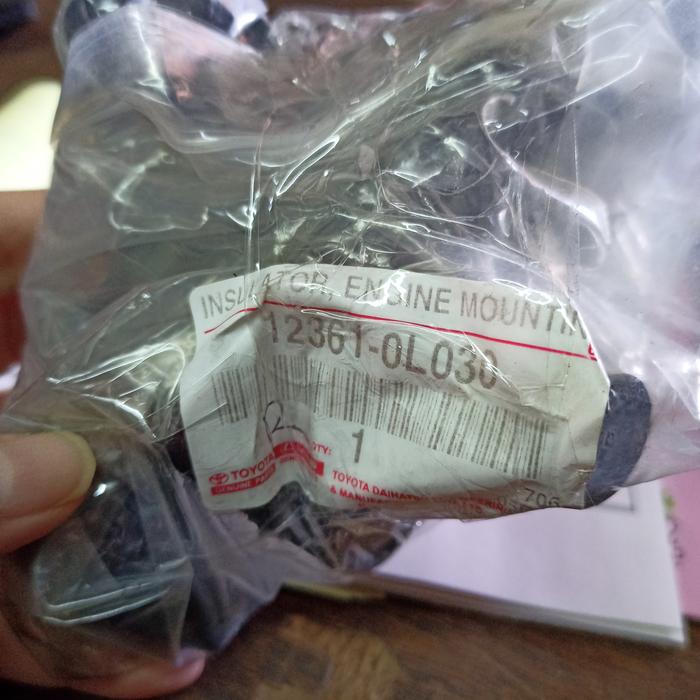 Jual engine mounting Inova diesel kiri 12361-0l030 Orisinil - Jakarta ...