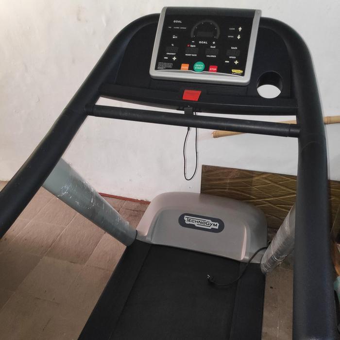 Jual Treadmill bekas hotel Technogym Jog Now - Jakarta Barat - JCB ...