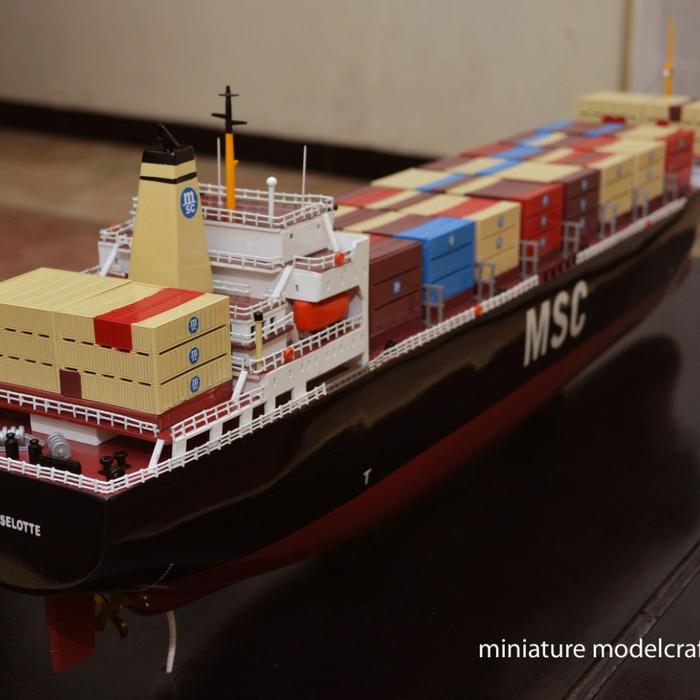 Jual Miniatur Kapal Cargo Kontainer MSC LISIELOTTE3 - Kab. Temanggung ...