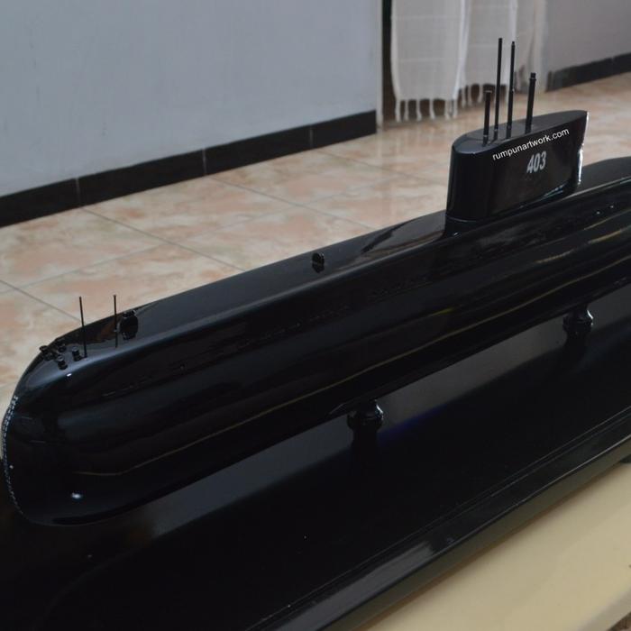Jual Miniatur Kapal Selam KRI NAGABANDA - Kab. Temanggung - Miniatur ...