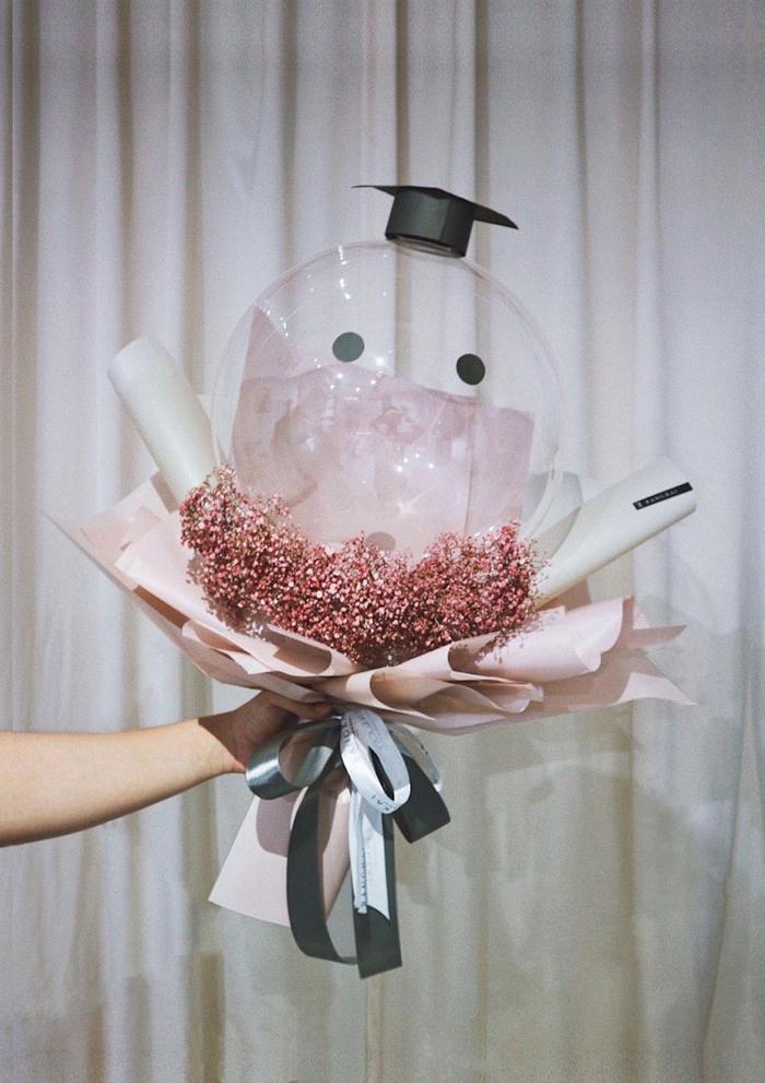 Jual Buket Bunga Graduation Wisuda Balon Tipe Mr n Mrs GOJEK INSTANT ...