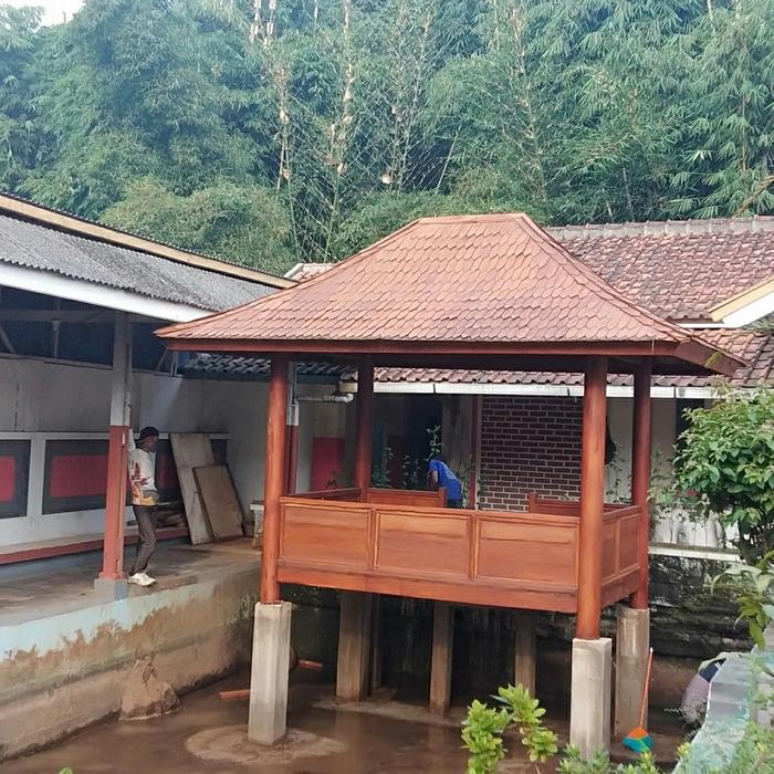 Jual gazebo kayu glugu atap sirap ukuran 2x3 harga satuan unit - Kota ...