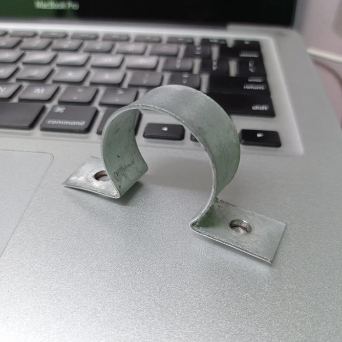 Jual Klem omega / clamp tembok ukuran 1.5 inch Galvanis - Jakarta Pusat ...