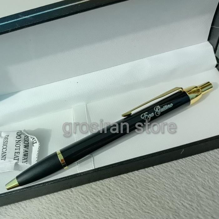 Jual Pulpen Parker Hitam Gold Custom Logo Ukir Grafir Nama Kado Di ...