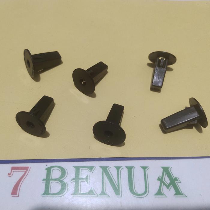 Jual KANCING KLIP GROMMET DUDUKAN BAUT LINER INNER SPACKBOARD FORTUNER ...