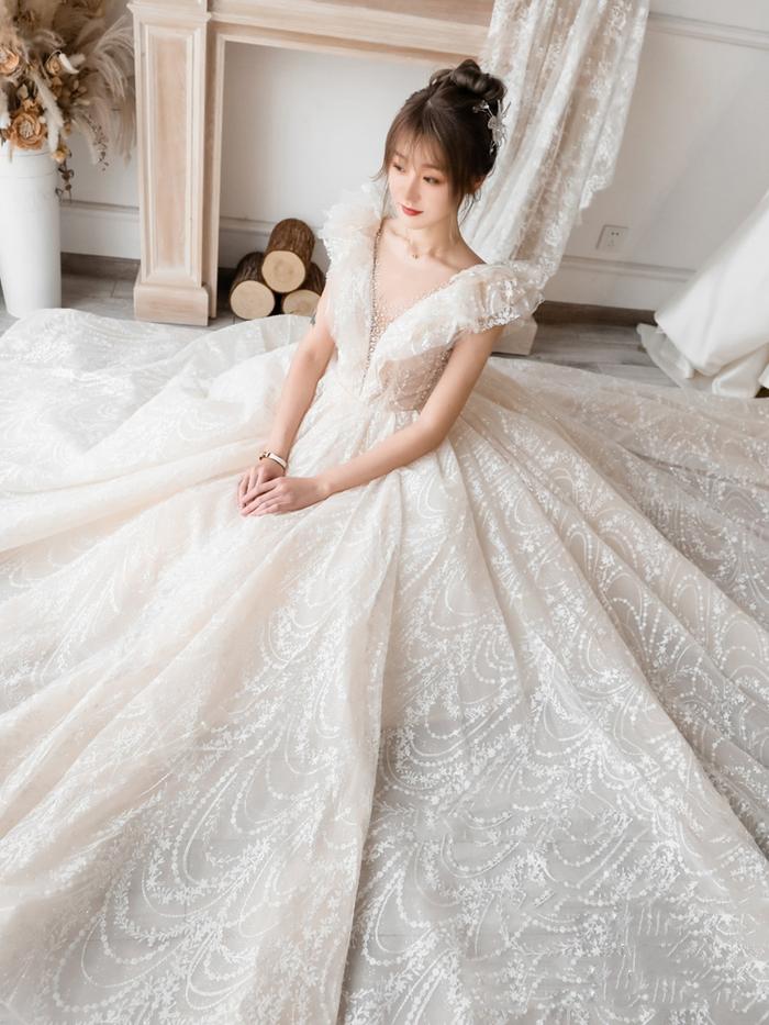 Gaun Pernikahan Dengan Tampilan Klasik Gaun, Pernikahan,, 44% OFF