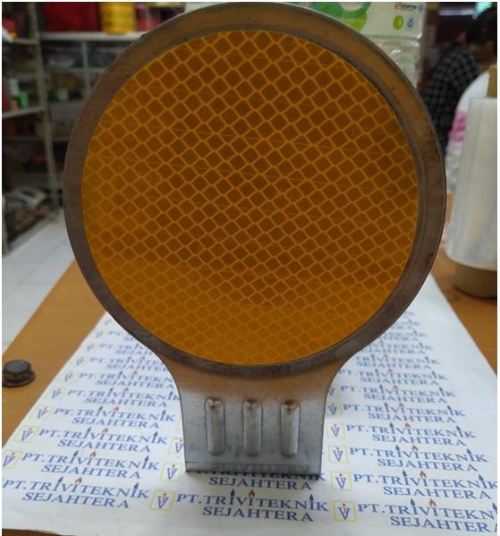 Jual Reflektor Jalan Tol,O Guardrail Reflector reflektif - Kuning ...