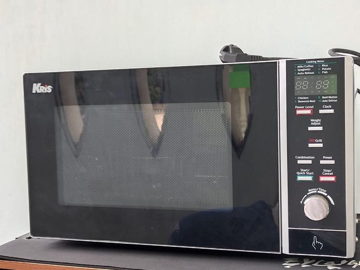 Jual Krisbow Microwave Oven 23 Ltr D90D23Esp-H3 (BNIB) - Kota Bekasi ...