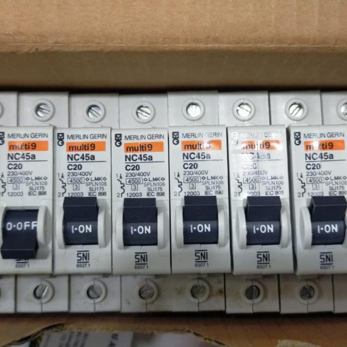 Jual MCB Merlin Gerin Multi9 NC45a C20 20A 1P - Jakarta Pusat - Niaga Abadi Kenari | Tokopedia