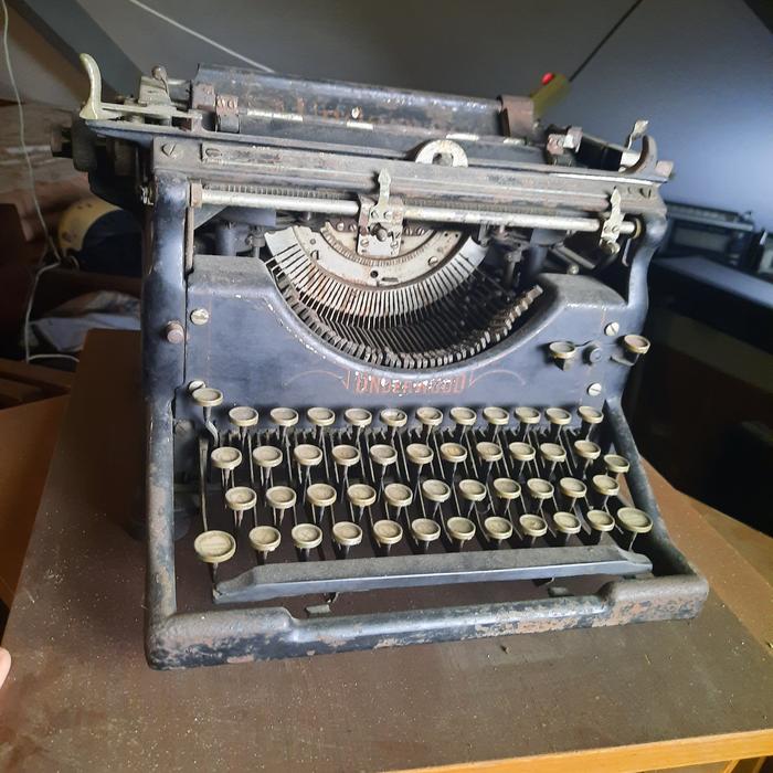 Jual Mesin tik kuno Underwood ( vintage typewriter, jadul, lawas ...