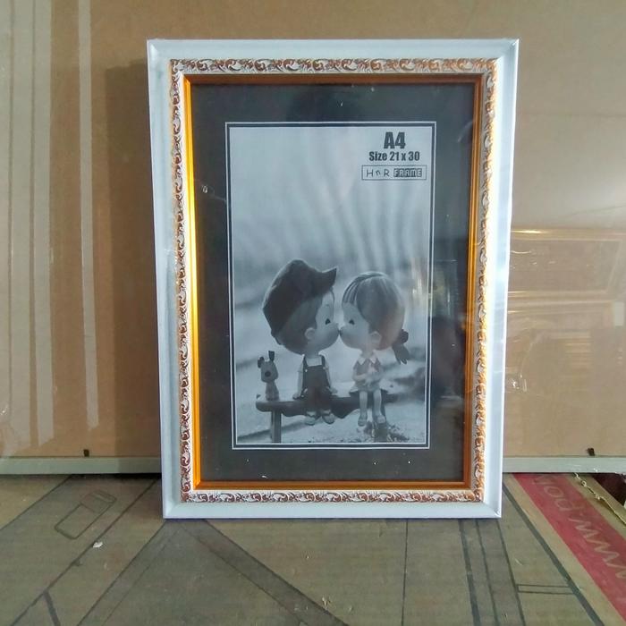 Jual Bingkai Foto A4 Ukir - Silver - Kota Depok - Zee Frame | Tokopedia