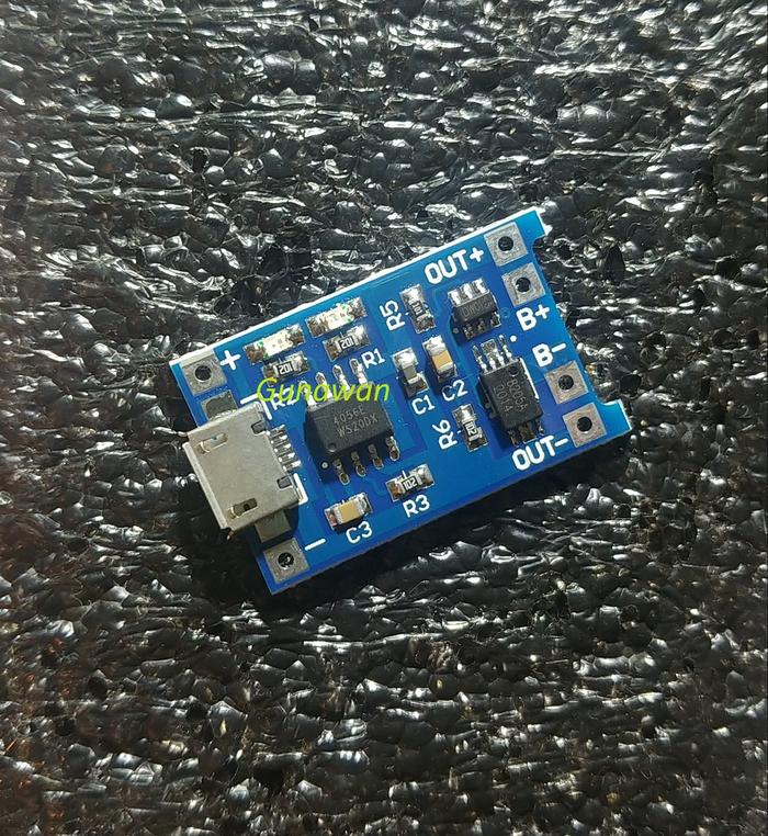 Jual Micro USB 5V 1A 18650 TP4056 Lithium Battery Charger Module - Kota ...