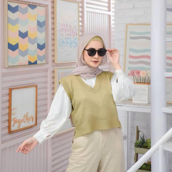 Jual Bandana Vest Rompi Rajut Wanita Korea Style Murah Switer Sweter ...