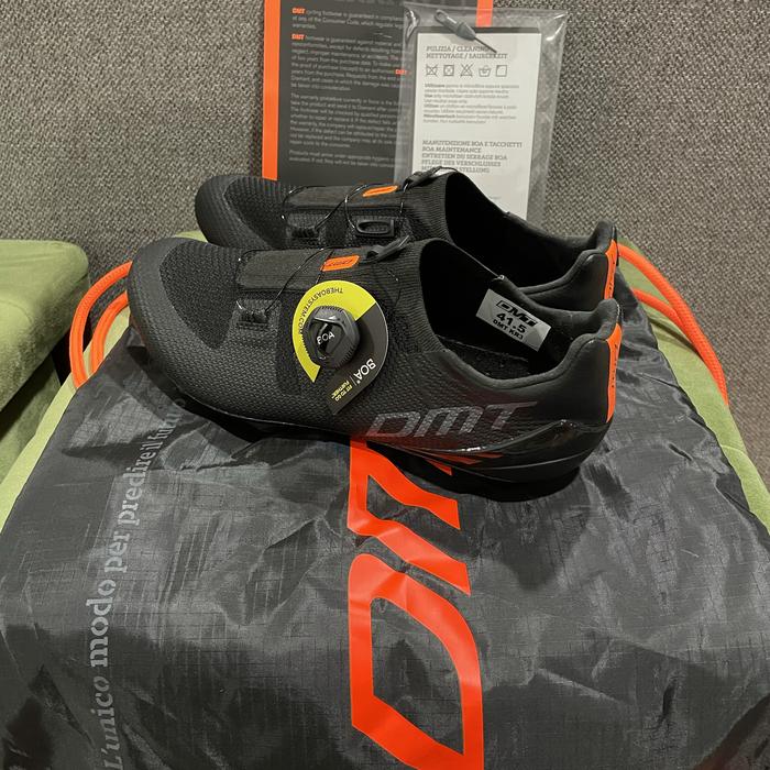 Jual Sepatu cleat shoes roadbike DMT KR3 black original - Jakarta Selatan - Baby&Co | Tokopedia