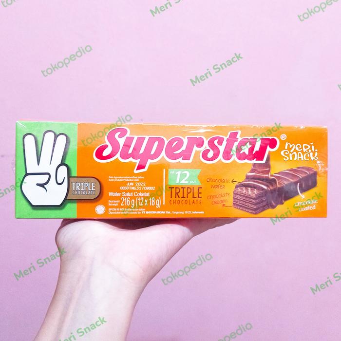 Jual Superstar Wafer Triple Coklat 1Box Isi 12 Superman Wafer - Kota ...