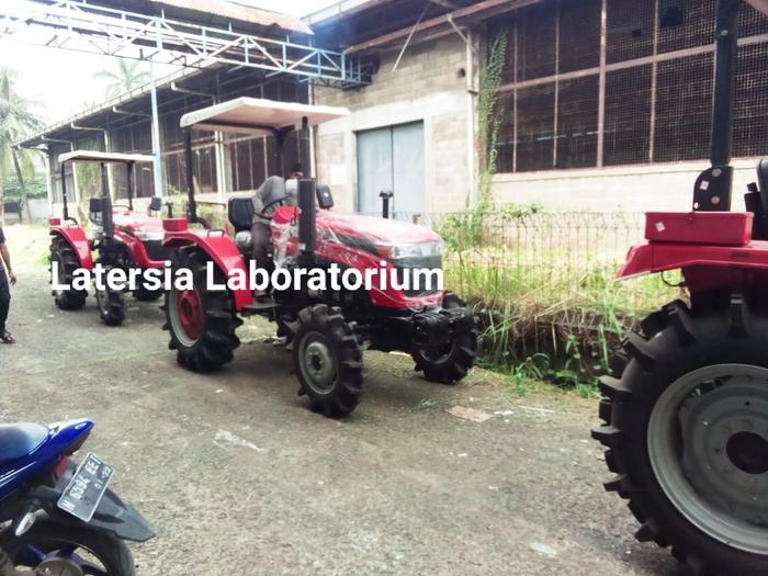 Jual DP Traktor Roda 4 40 HP, Uang Muka Mesin Traktor Sawah 40HP - Kab ...