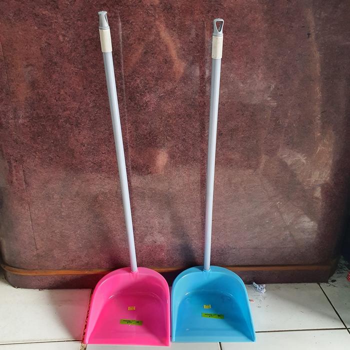 Jual MAXI CLEAN PENGKI PLASTIK GAGANG MURAH DUST PAN SEROK SAMPAH PINK ...