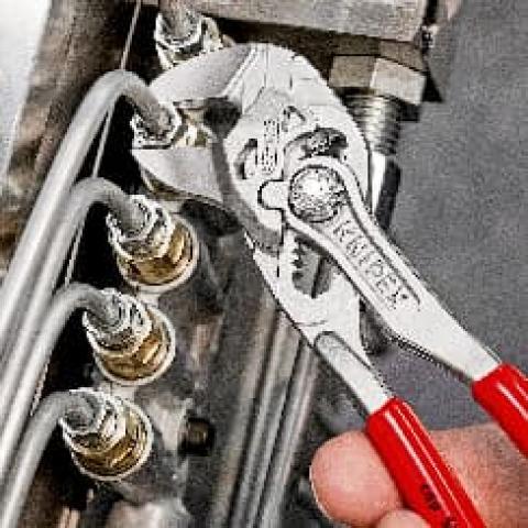 Jual Tang Kunci Inggris 125 mm KNIPEX 86 03 125 Mini pliers wrench ...