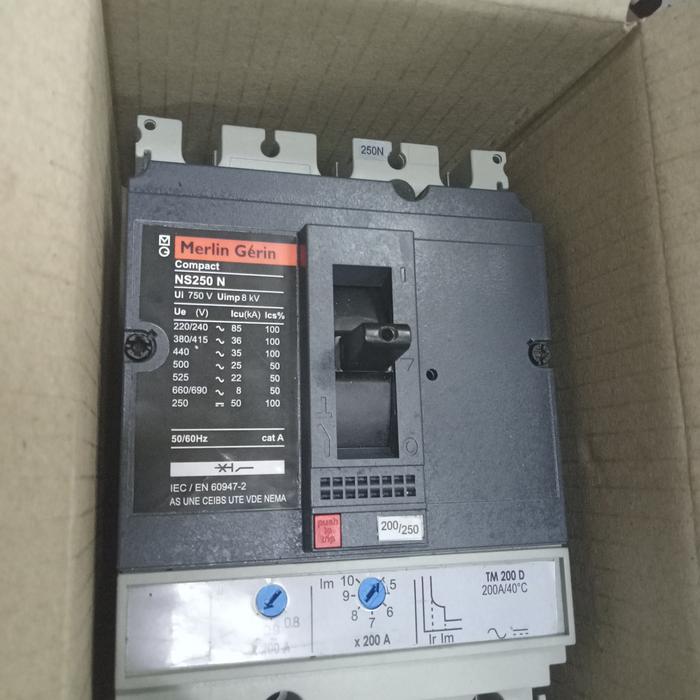 Jual MCCB Merlin Gerin NS250N 3phase 200/250A - Jakarta Pusat - agung ...