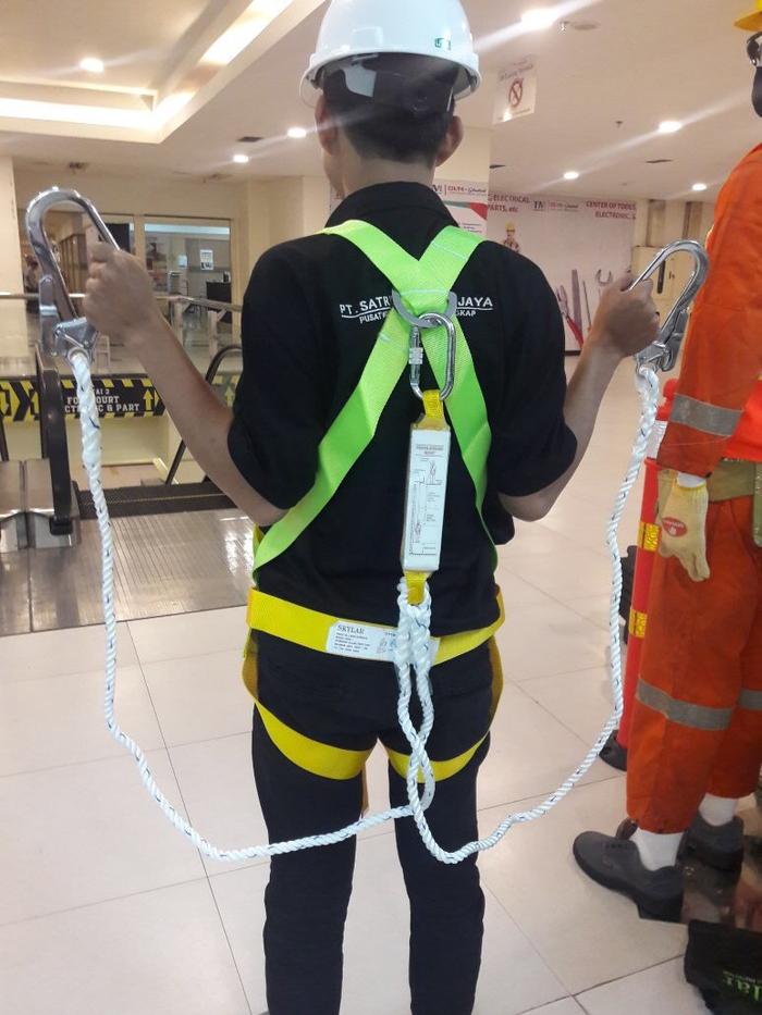 Jual Full Body Harness Skylar +Absorber Double Hokk - Jakarta Barat ...