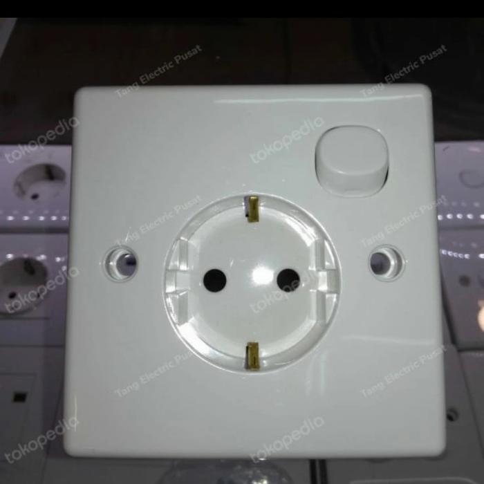 Jual Stop Kontak Saklar Boss B15/16S/Socket +Switch Boss - Jakarta ...