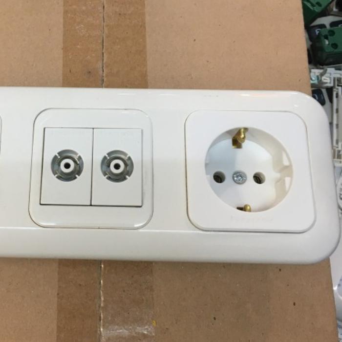 Jual panasonic soket tv plus stop kontak ncp colokan listrik - Jakarta ...