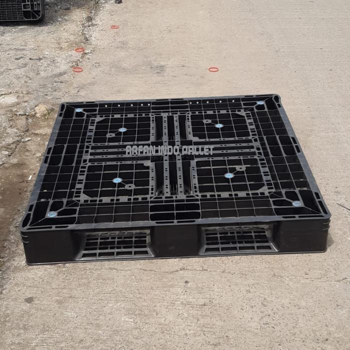 Jual Pallet Plastik Bekas Ukuran 110x110x15 cm / Palet Plastik - Kab ...