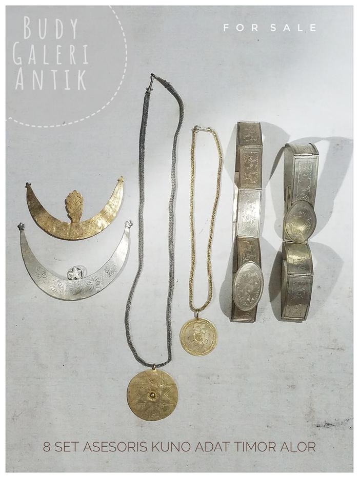 Jual Asesoris Kuno Adat Timor Alor 8 Set - Kab. Bandung - Budy Antiques ...
