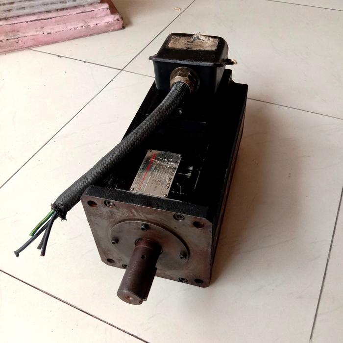 Jual AC Servo motor Shibaura Toshiba 220V 1000rpm high torqui - Kota ...