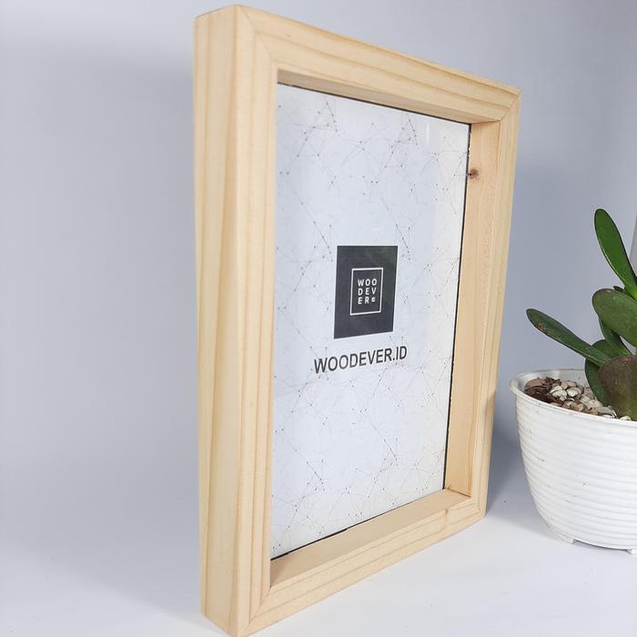 Bingkai Foto Kayu