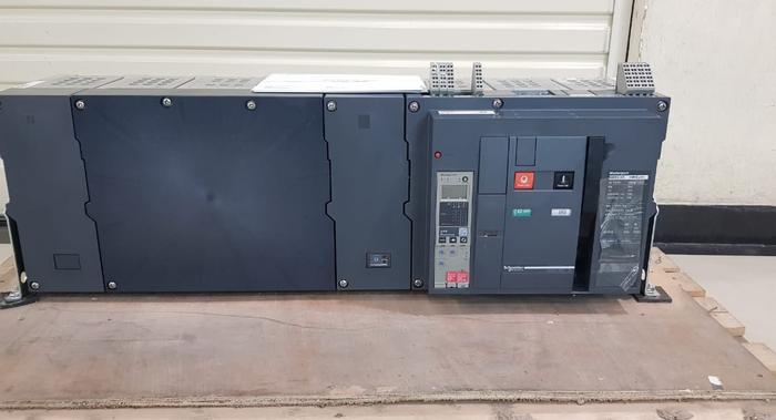 Jual ACB SCHNEIDER 4p 5000A NW50H1F4F2EH MOTORIZED ACB NW50H1 4POLE ...