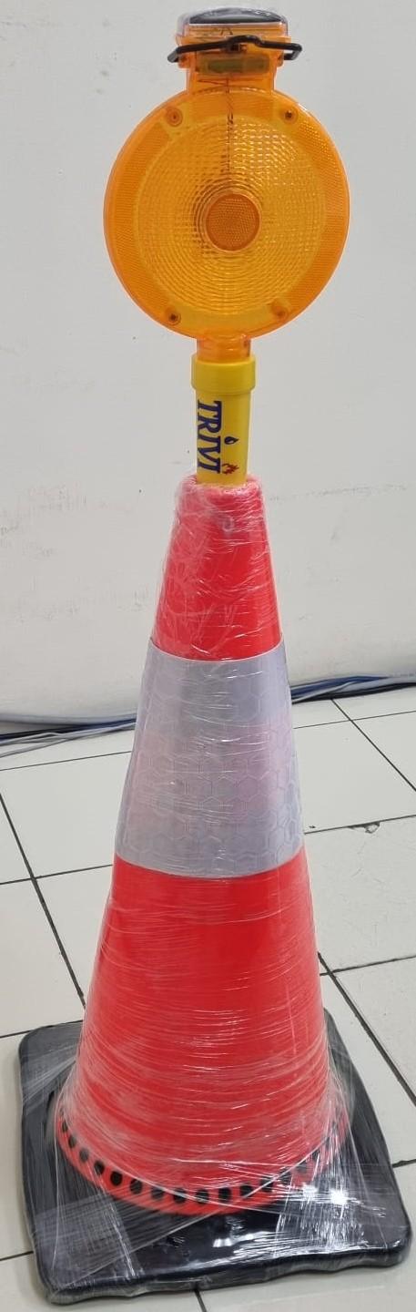 Jual strobe traffic cone solar warning light,Lampu kerucut jalan kuning ...