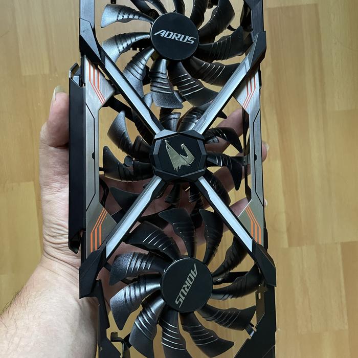 Jual Gigabyte Aorus 1080 ti GPU Fan/Shroud - Kota Surabaya - UseComp ...