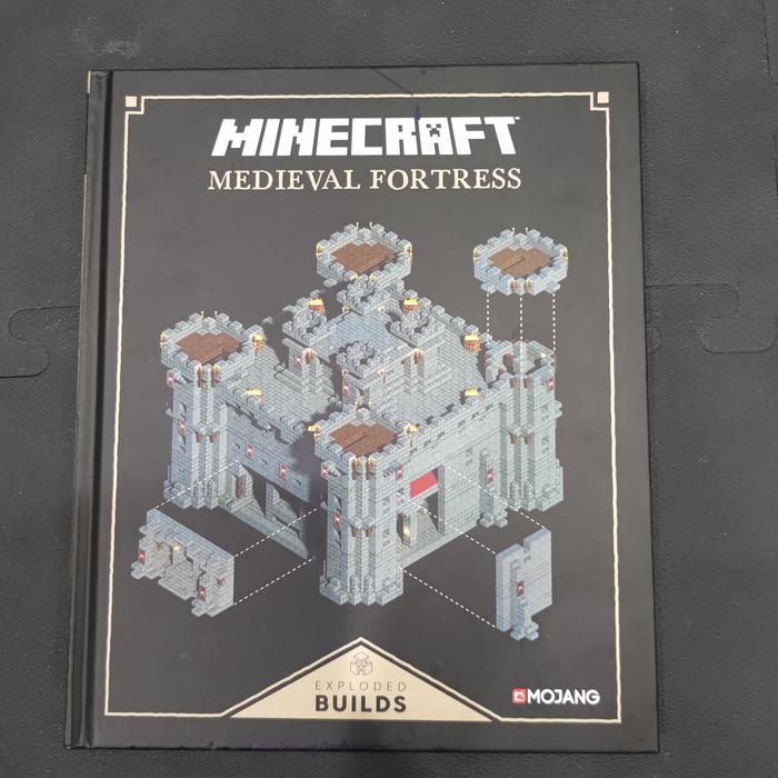 Jual buku Minecraft medieval fortress - Jakarta Barat - Lafeto | Tokopedia