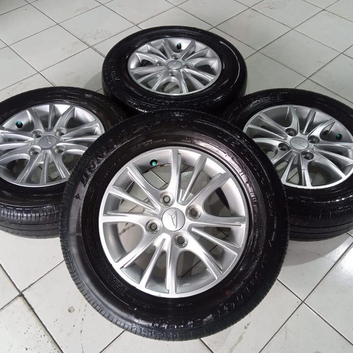 Jual velg ORI mobil Xenia ring 14 pcd 4x114,3 ban 185-65-R14 THN 2019 - Kota Tangerang Selatan ...