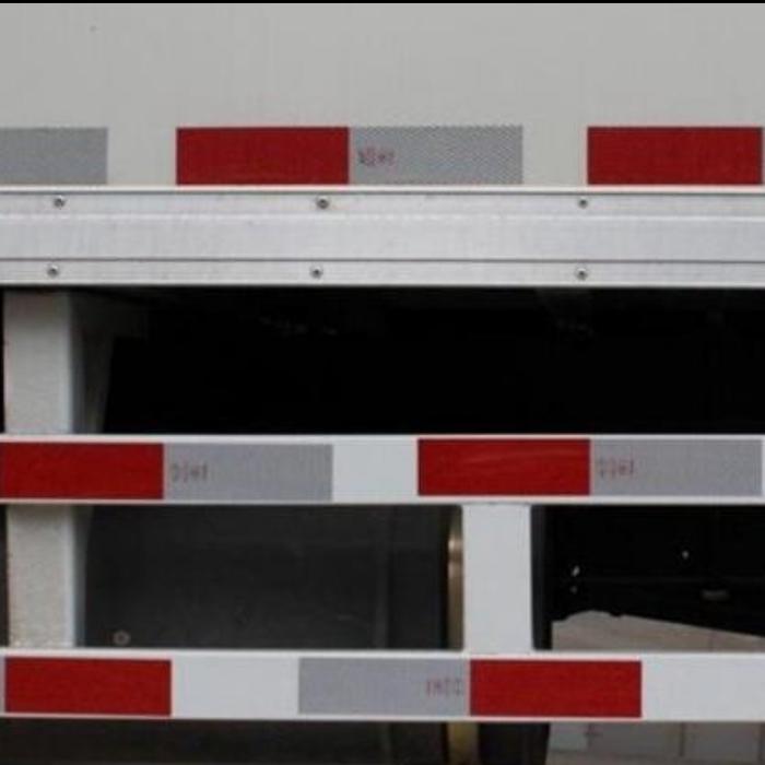 Jual STIKER REFLEKTOR DISHUB UJI KIR STICKER REFLECTOR TRUK MERAH PUTIH ...