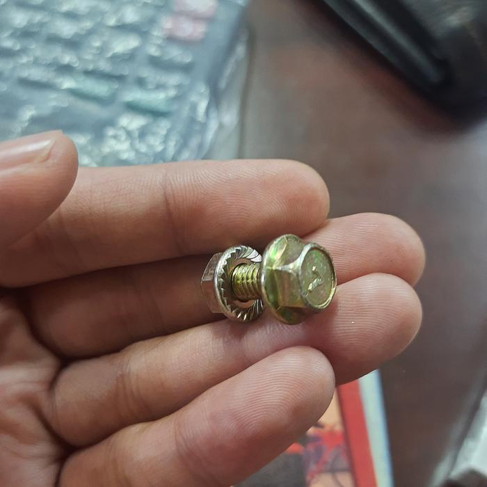 Jual flange bolt m6 x 15 baut 10 baut kuping flangebolt 6x15 flange nut ...