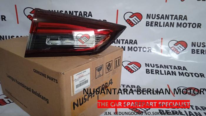 Jual Reflektor Bagasi Kiri Mitsubishi Xpander - 8330B097 ( original ...