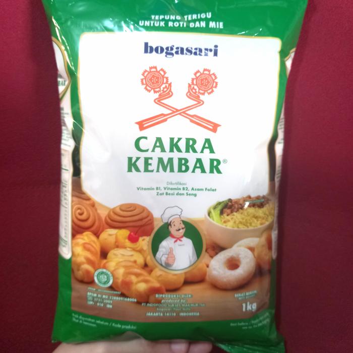 Jual CAkra kembar tpg /tepung terigu untuk buat roti /donat 1kg prem ...