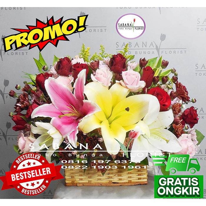 Jual RANGKAIAN BUKET BUNGA MEJA KARANGAN VAS BUNGA POT BUNGA MAWAR ASLI ...